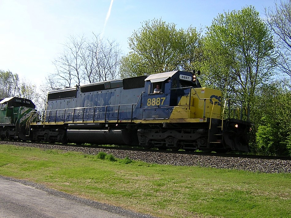 CSX 8887